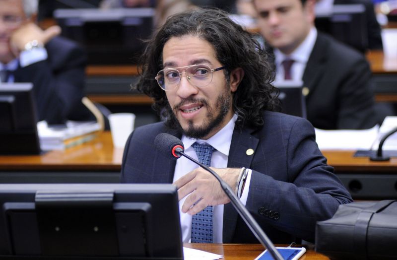 Jean Wyllys publica retratação pública após ser condenado por ofensas ...